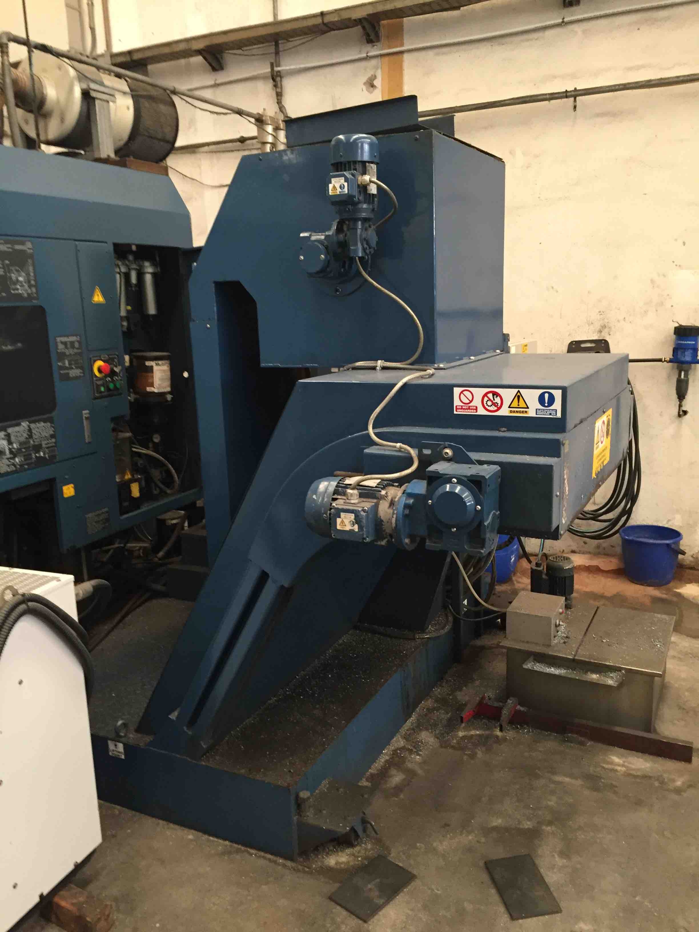 VERTICAL MACHINING CENTER MATSURA VMAX 800